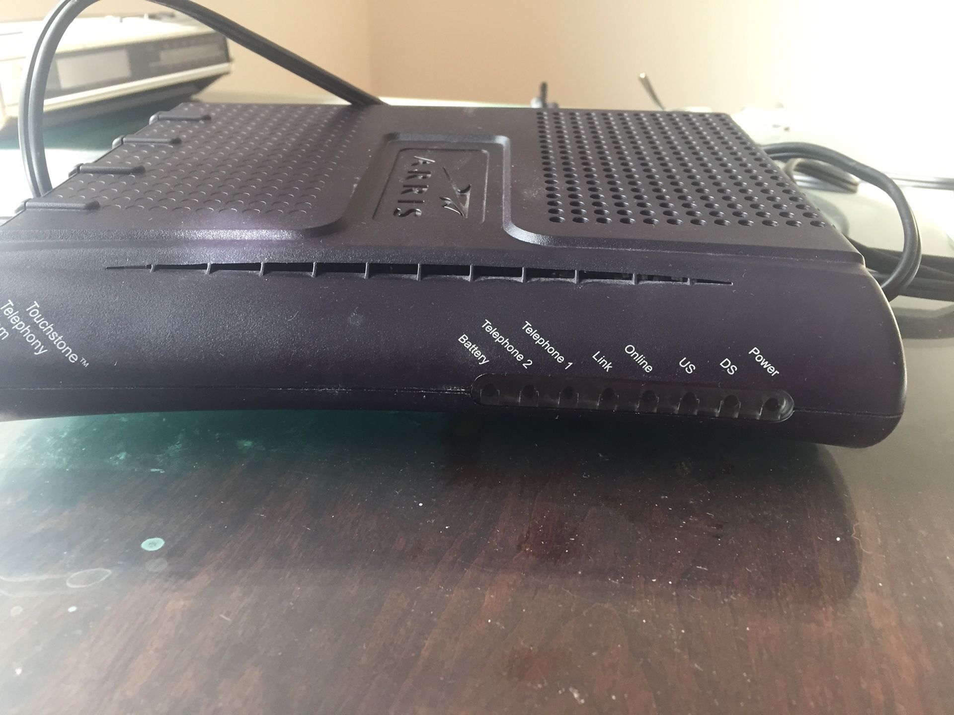 Arris Router, model number TM502G for Sale in Knoxville, TN - OfferUp