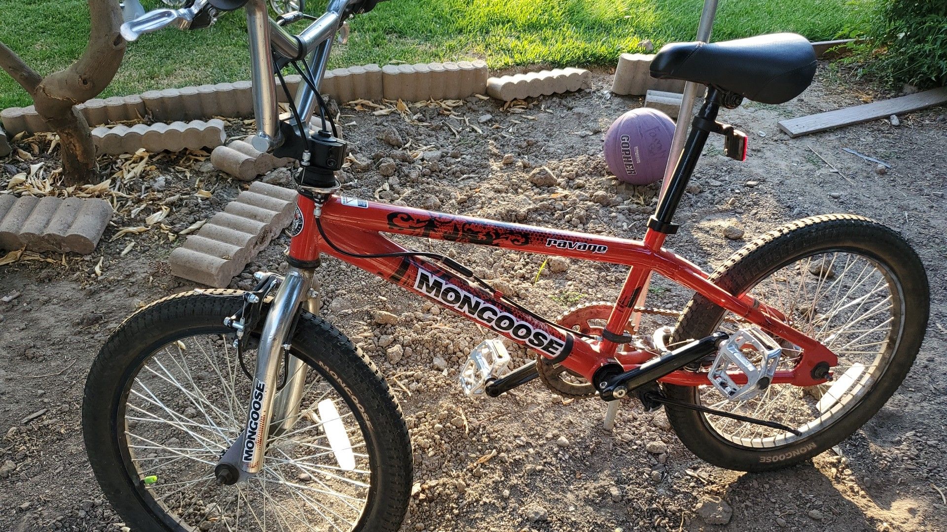 MONGOOSE RAVAGE BMX BIKE 20" for Sale in Salida, CA - OfferUp