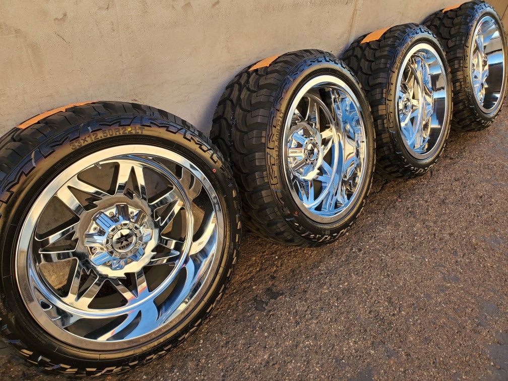 22x12 Chrome w/ 33x12.50 R22 MT tires 33s 22s for Sale in Orange, CA ...