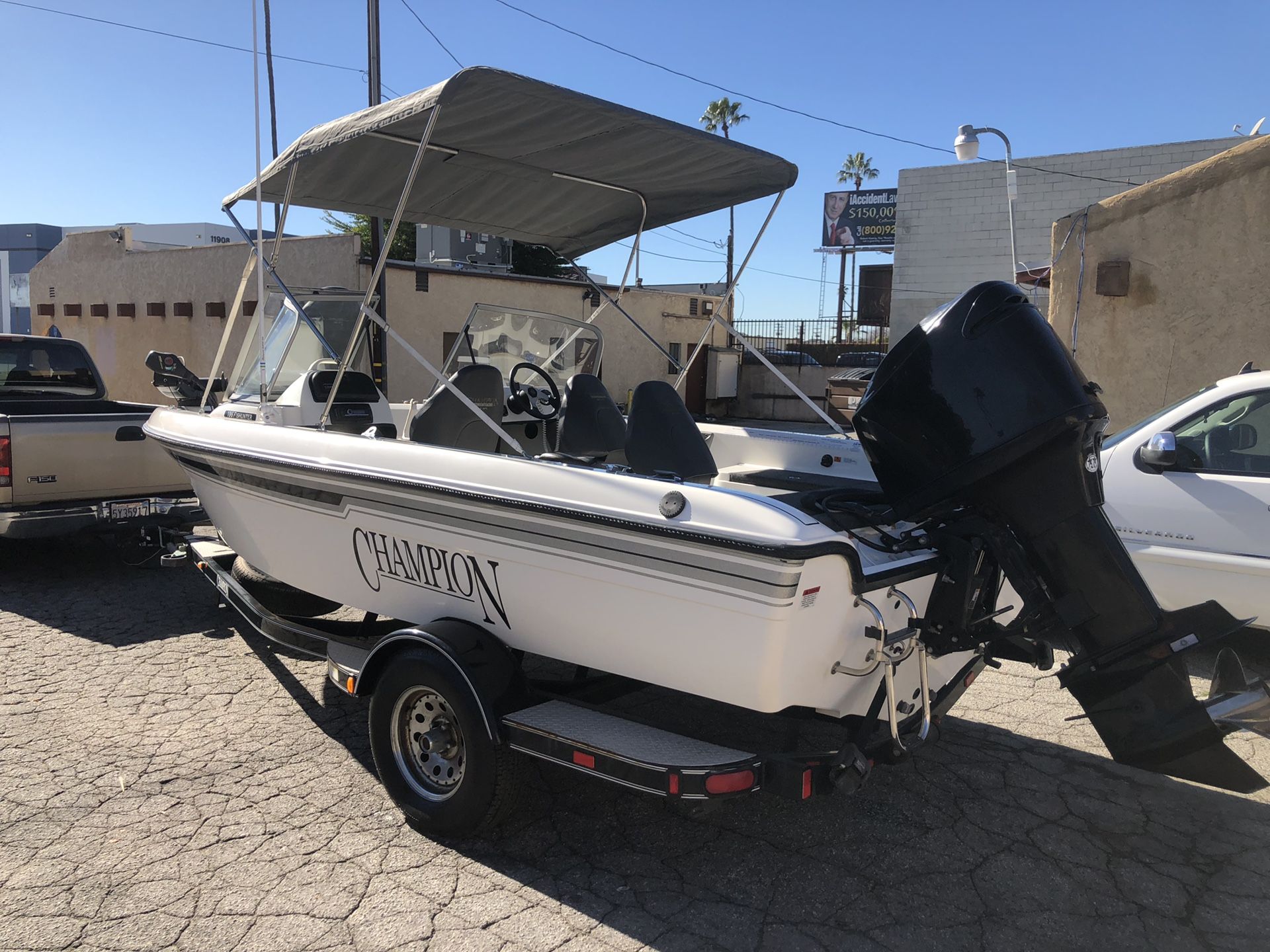 2006 champion fish hunter 18 1/2 foot bass fishing boat for Sale in ...