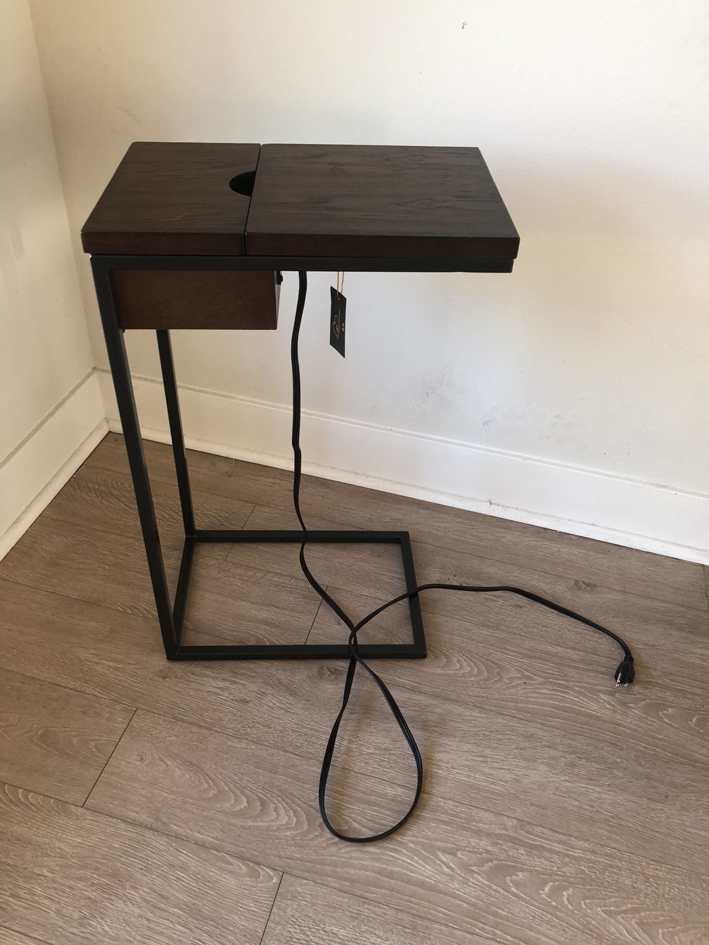 Tainoki table with hidden outlets for Sale in Los Angeles, CA - OfferUp