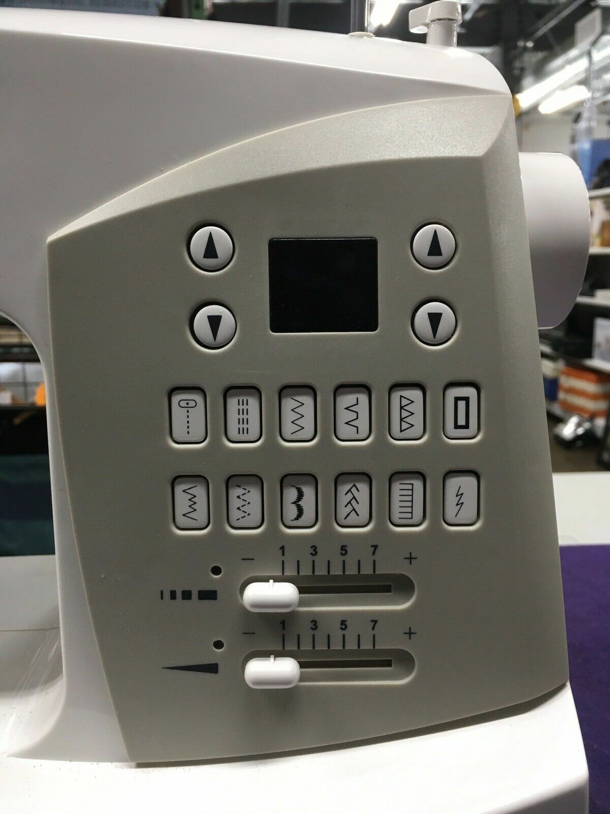 Singer Ingenuity model 7436 for Sale in Littleton, CO - OfferUp