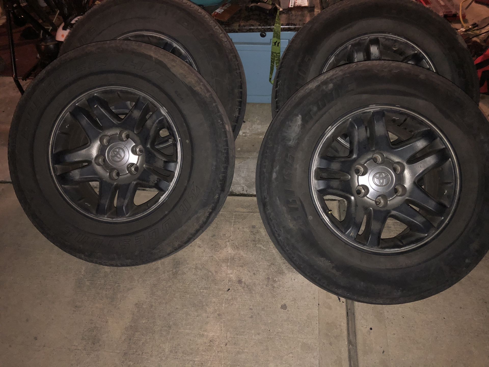 2002 Sequoia oem spec wheel | Toyota Forum