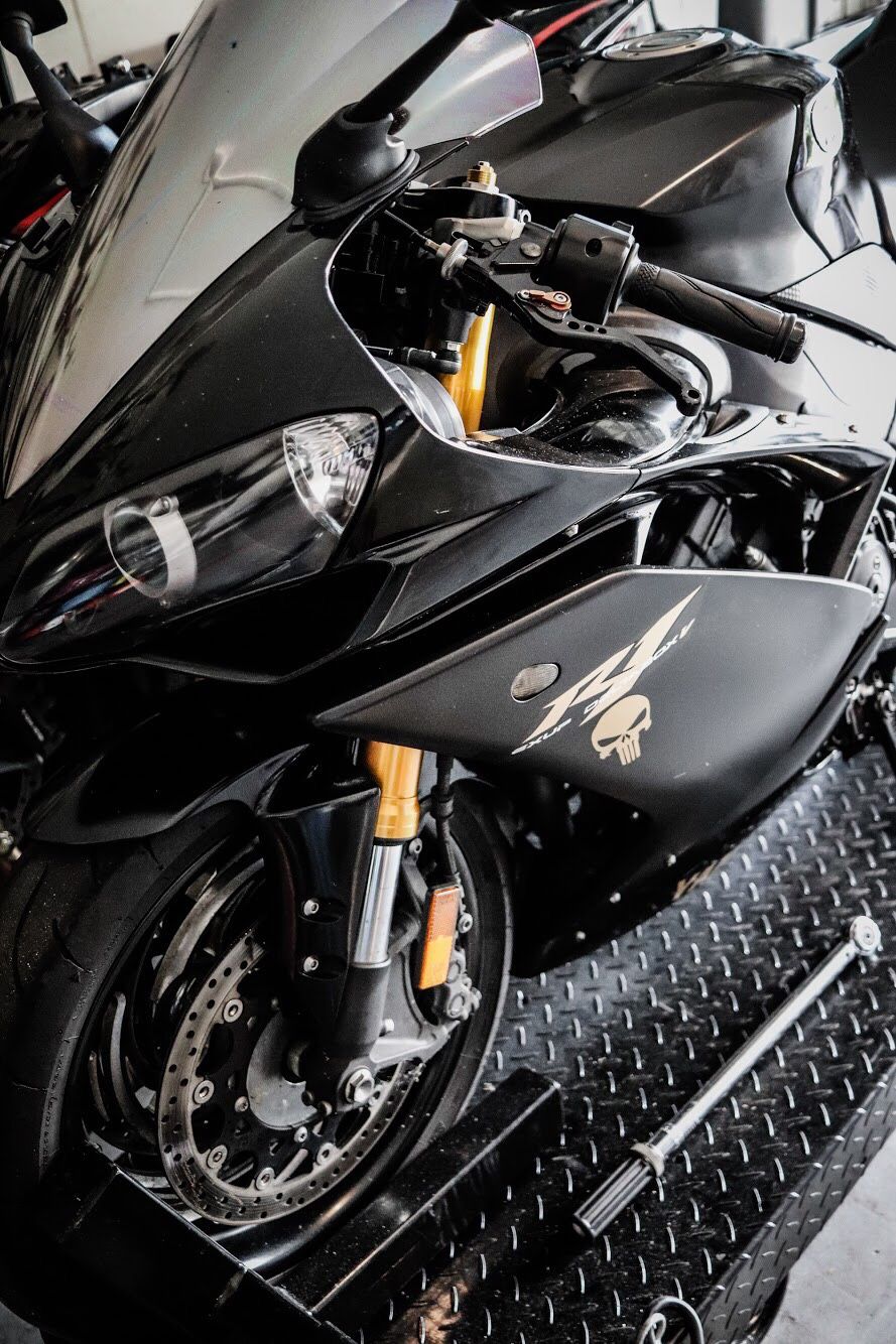 Yamaha R1 Yzf-R1 2008 Raven Edition with 240 Single sided swing arm kit ...