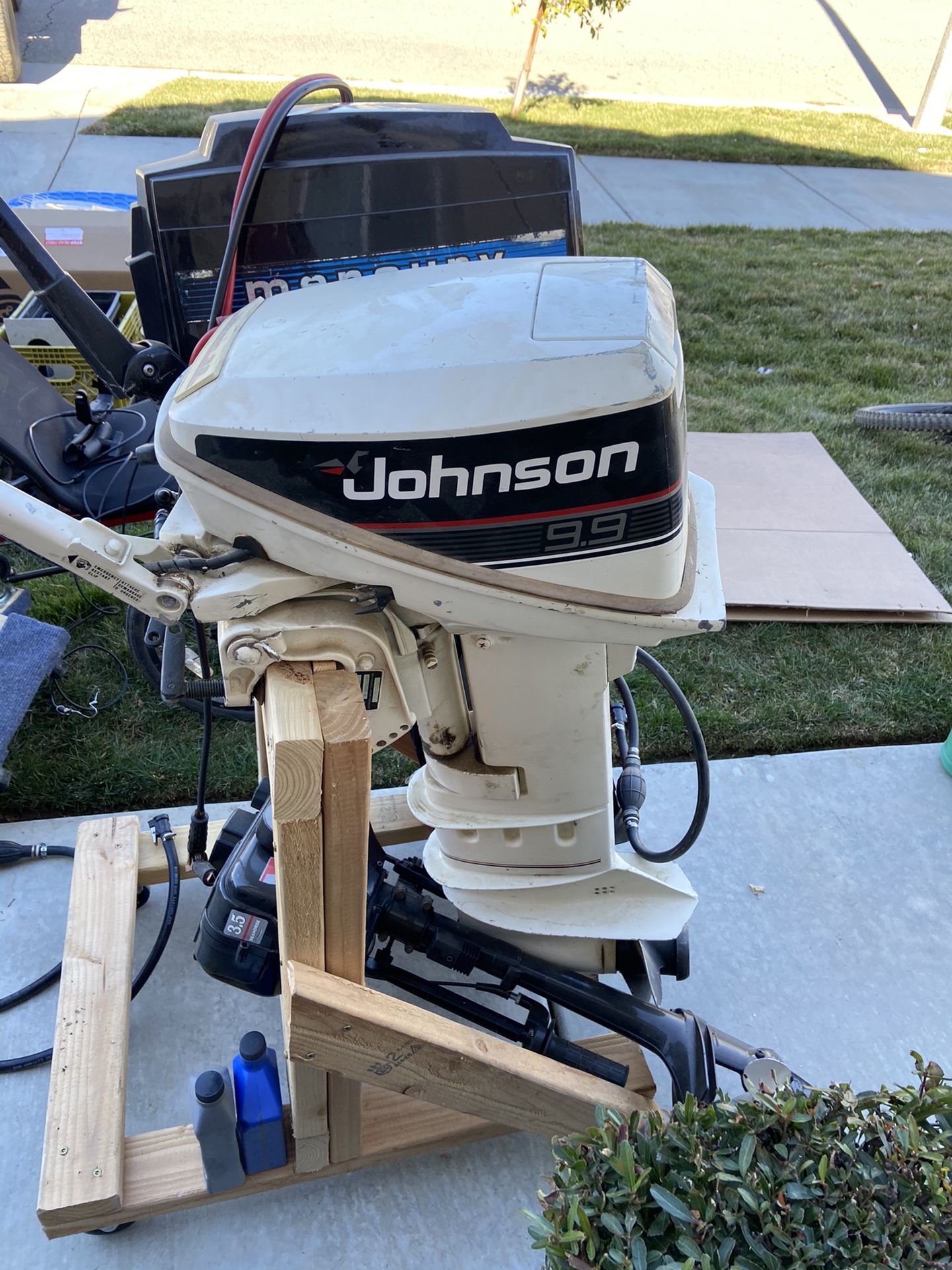 1990 9.9 Johnson outboard 2 stroke for Sale in Hemet, CA - OfferUp