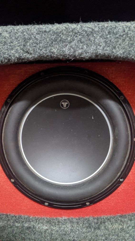 Jl Audio W7 12 Inch Sub. Jl Audio Ported Wedge Box. for Sale in ...