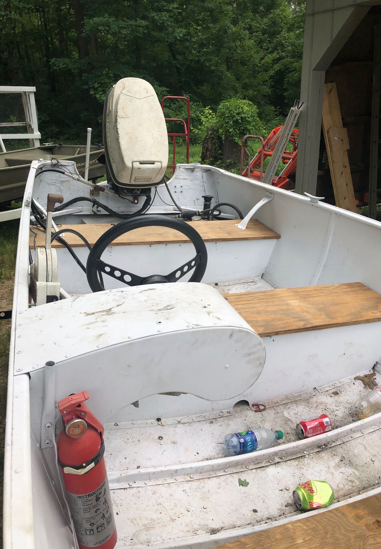 16 ft aluminum Jon boat for Sale in Thomasville, NC - OfferUp